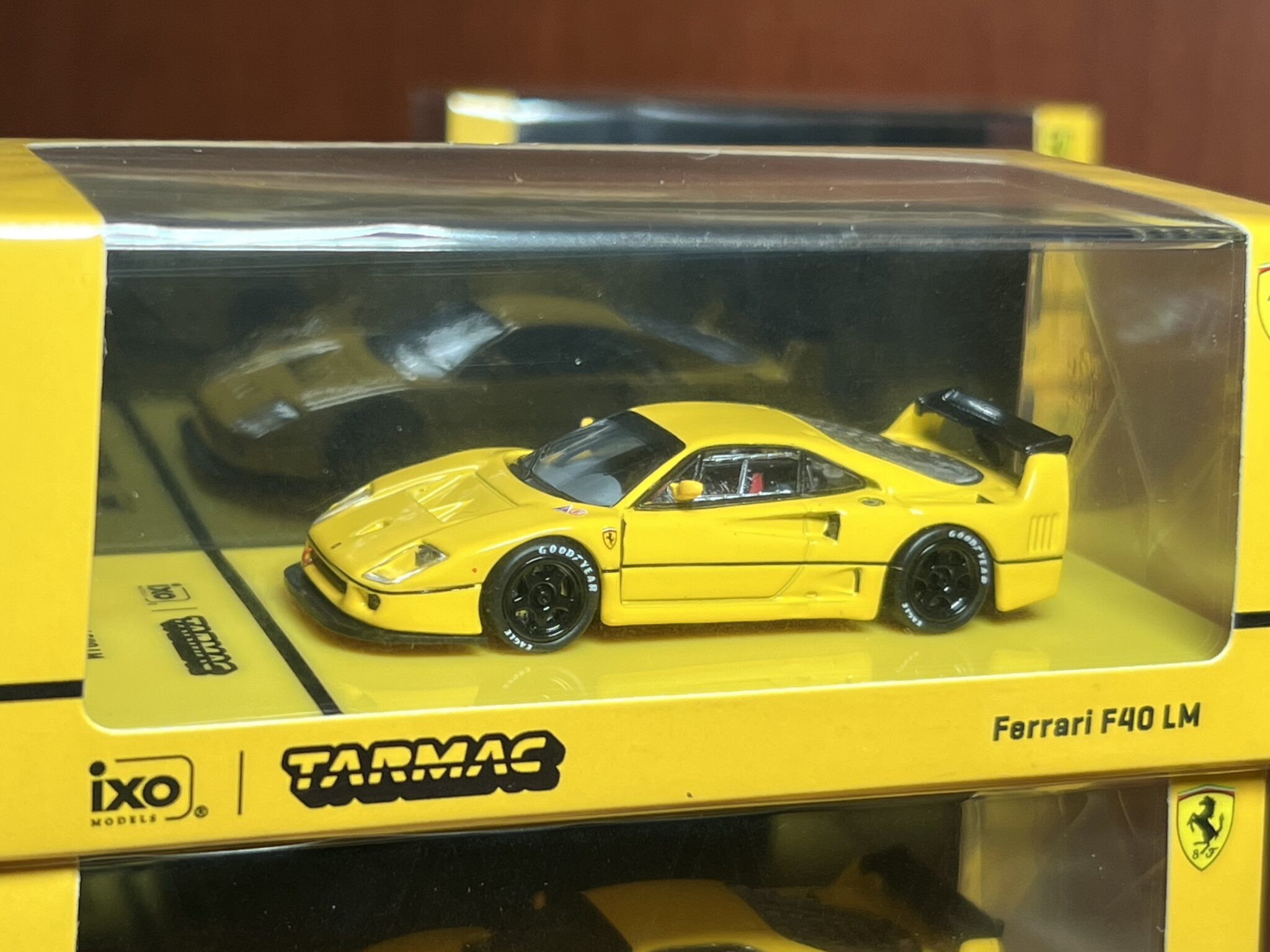 TARMAC WORKS 1/64 FERRARI F40 LM YELLOW DIECAST SCALE MODEL CAR | HW Bogotá