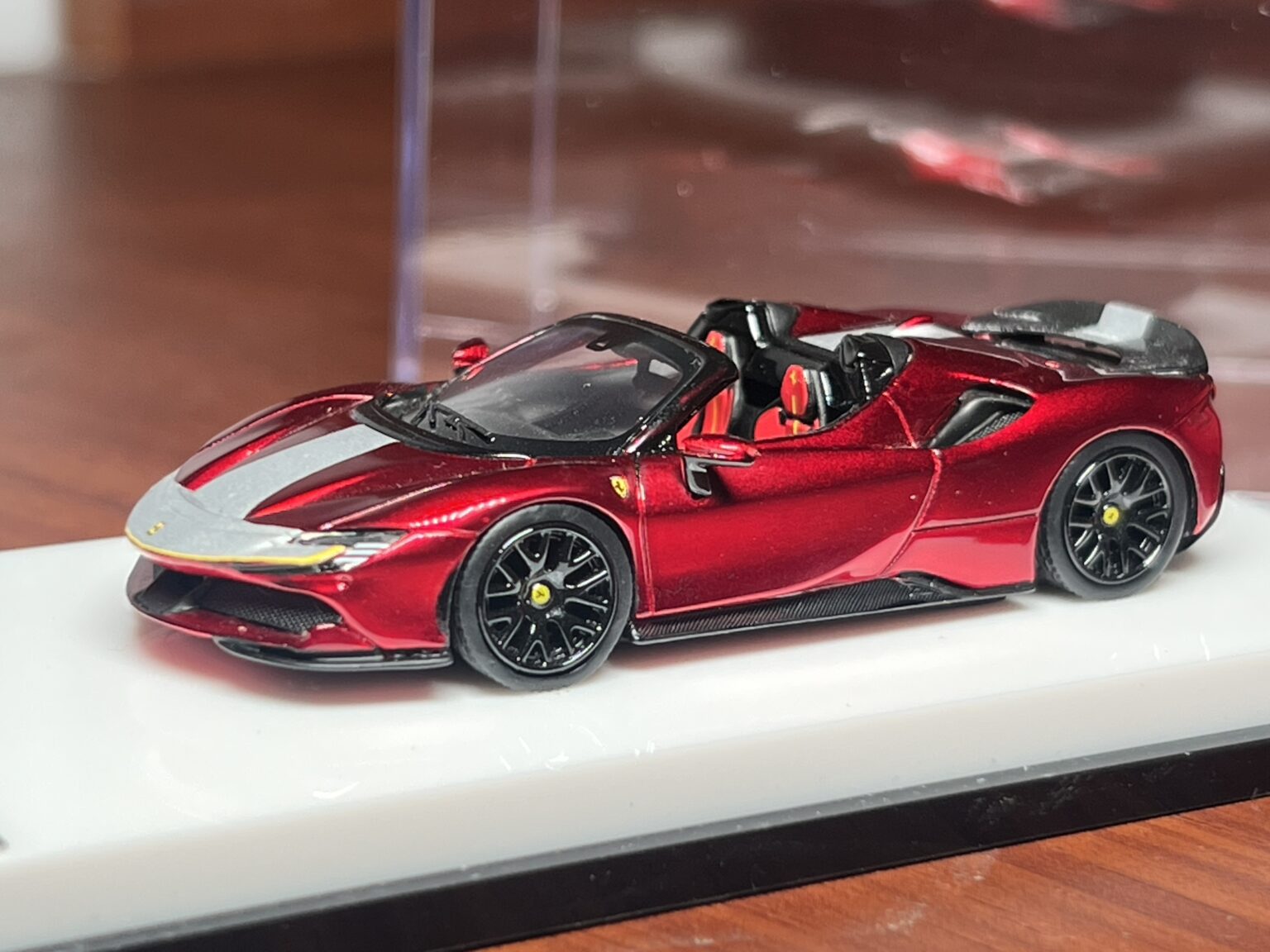 1:64 SCALE MINI FERRARI SF90 SPIDER en resina | HW Bogotá