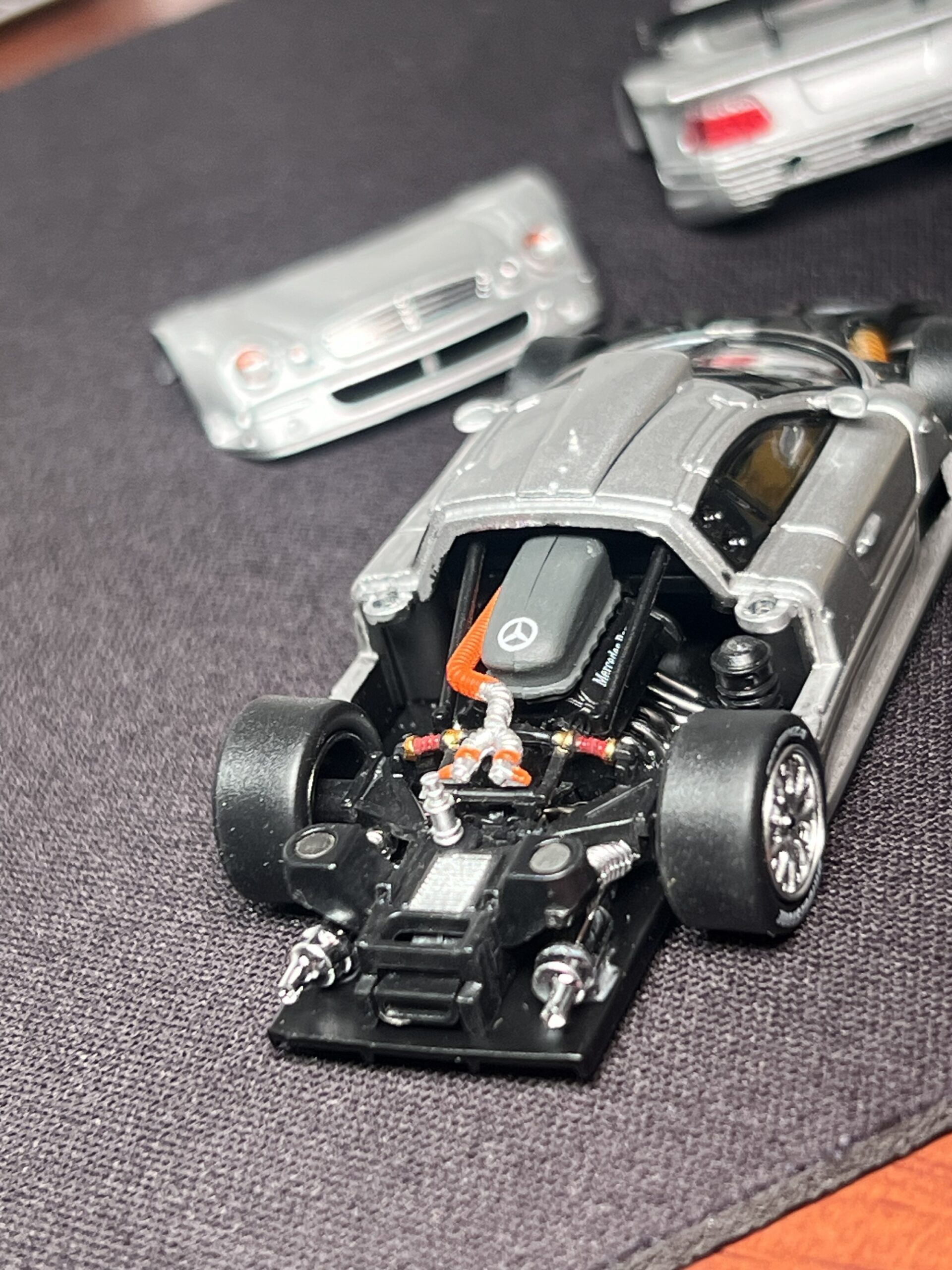 POPRACE 1/64 MERCEDES-BENZ AMG CLK GTR - SILVER | HW Bogotá