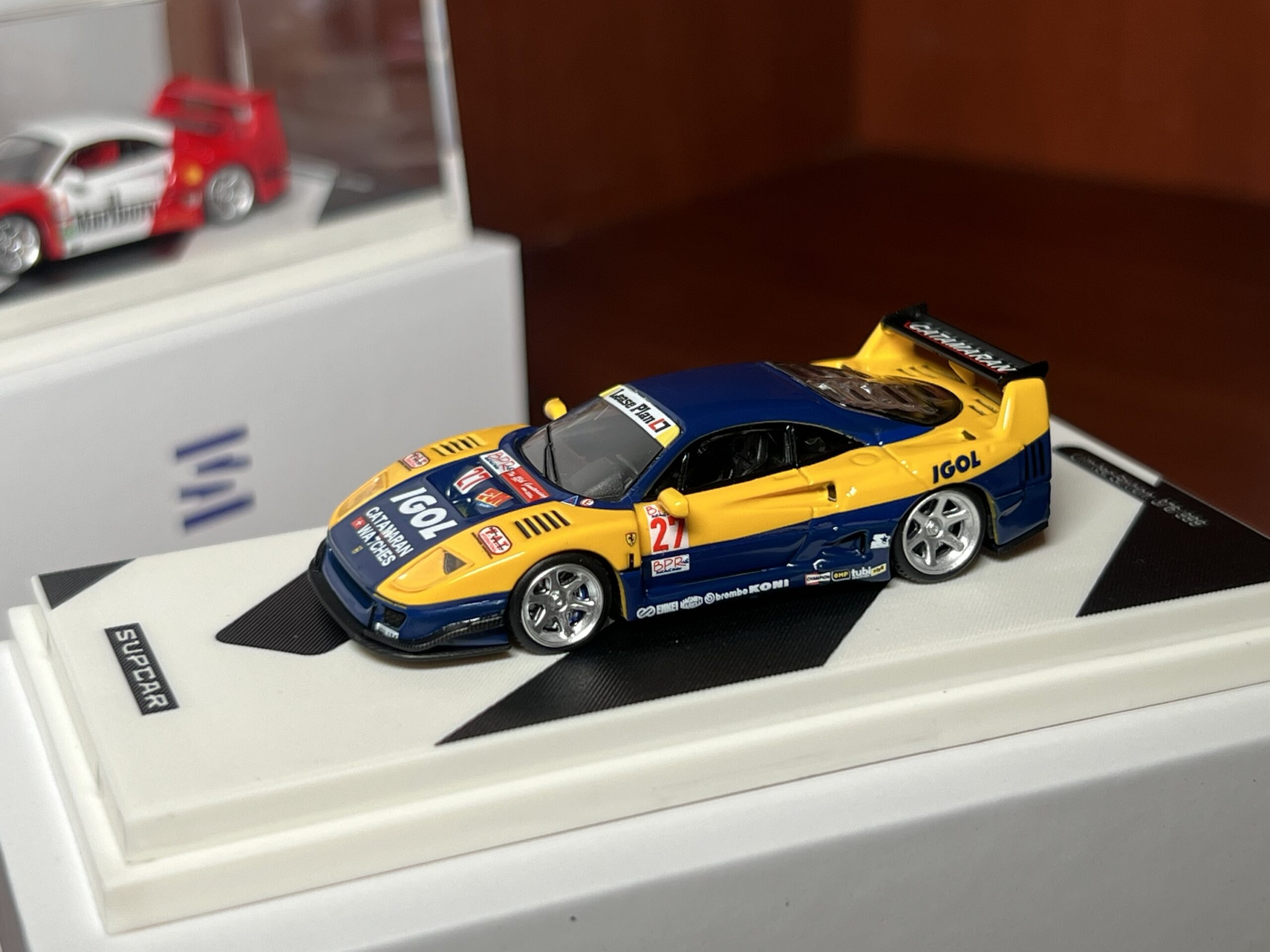 Supcar 1:64 Ferrari F40 Catamaran | HW Bogotá