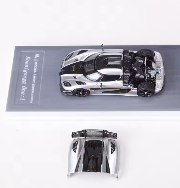MJ Model 1:64 One:1 Black/White Diecast Model Car Limited Edition 999 ...