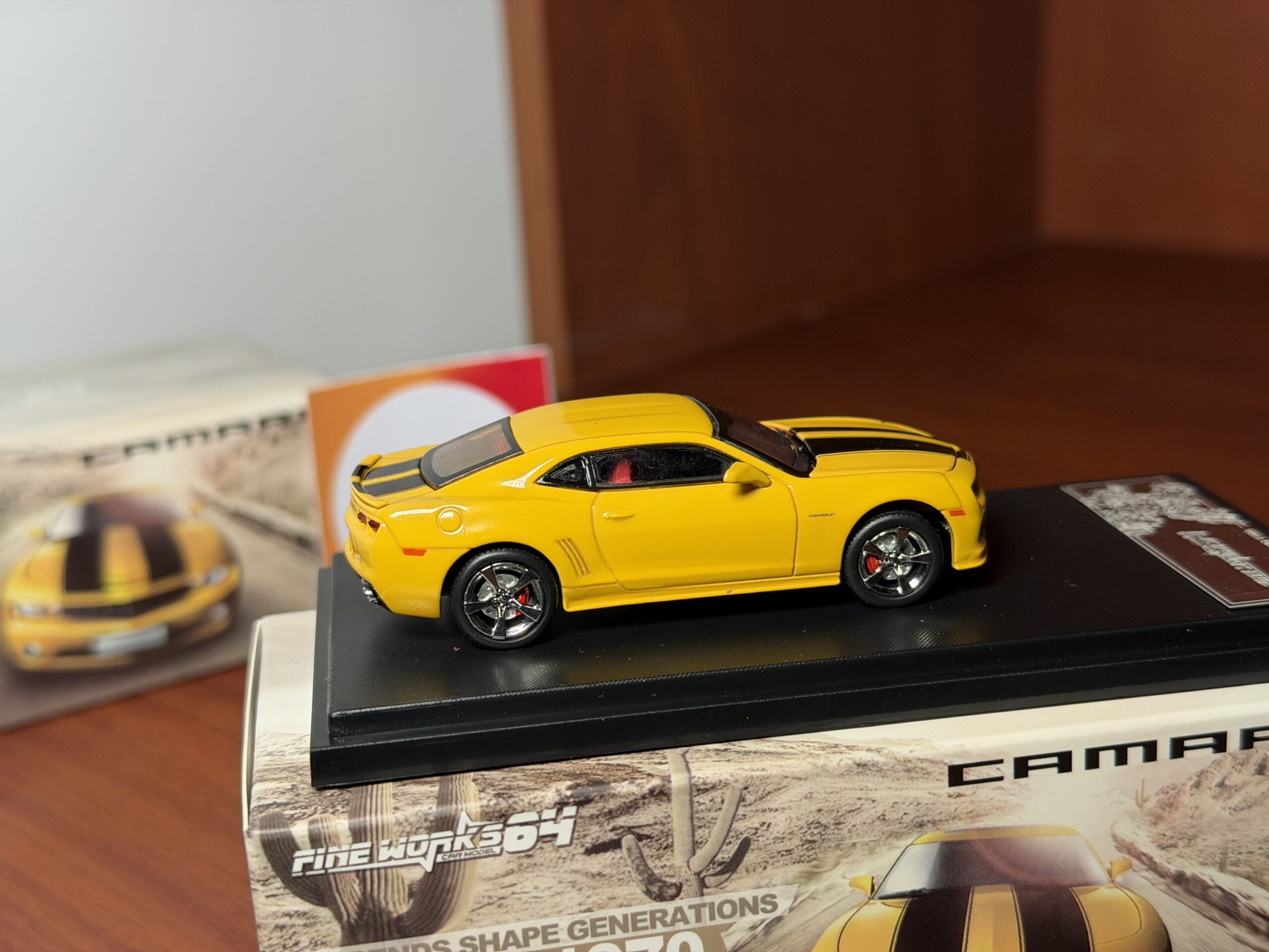 1:64 Fine Works64 Camaro MK5 con apertura de capó | HW Bogotá