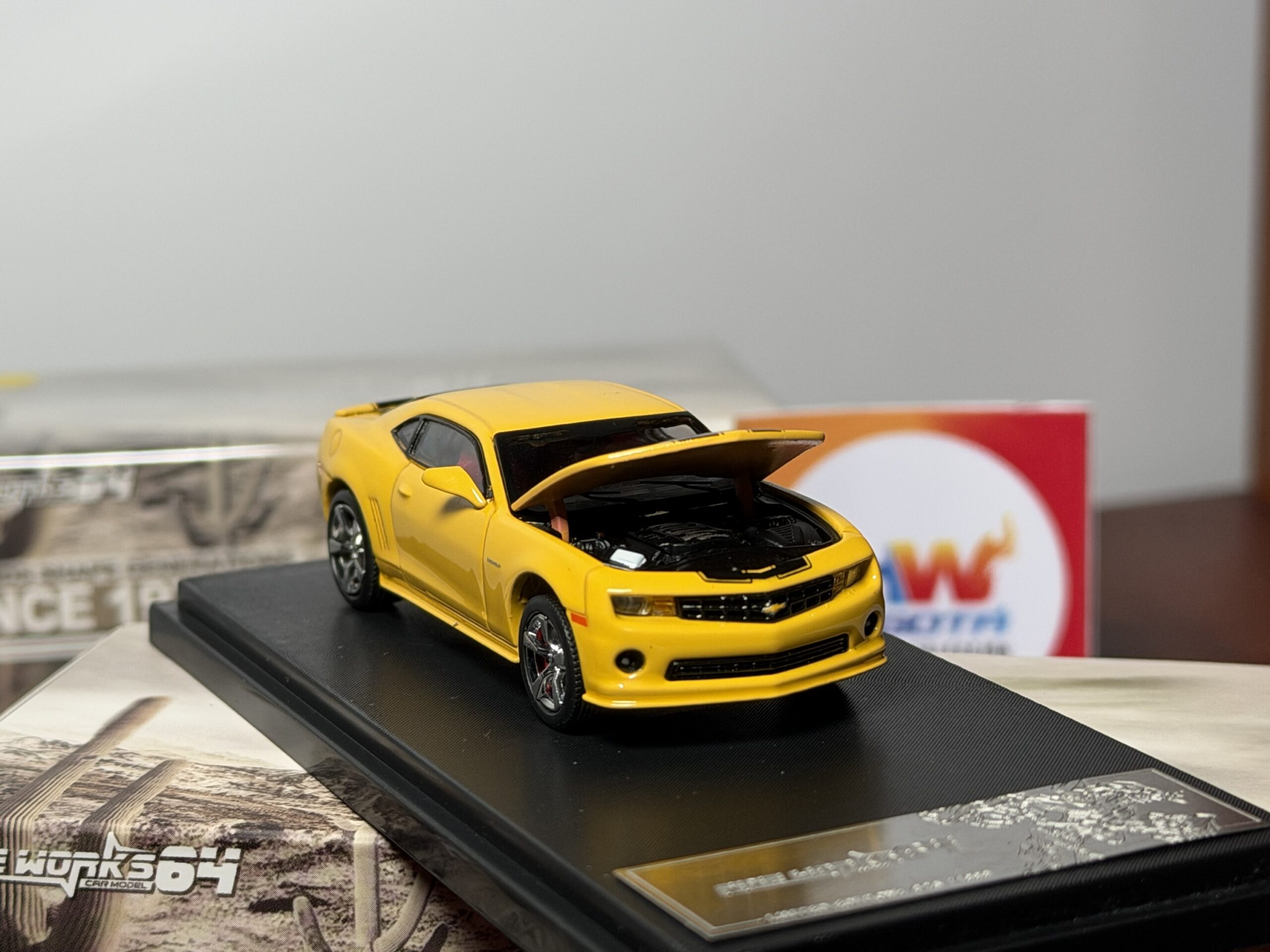 1:64 Fine Works64 Camaro MK5 con apertura de capó | HW Bogotá