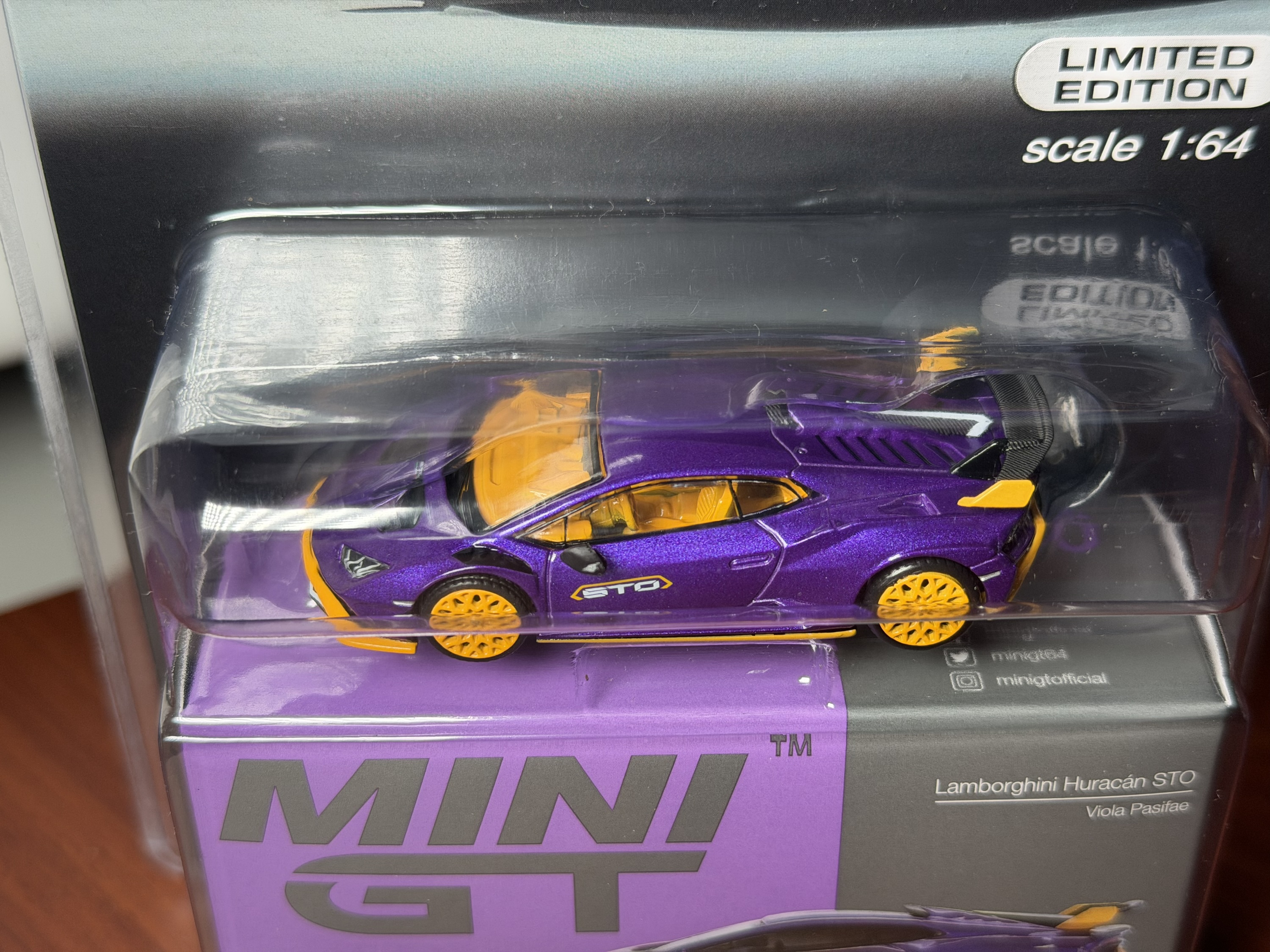*CHASE* Mini GT 1:64 Lamborghini Huracán STO – Viola Pasifae | HW Bogotá