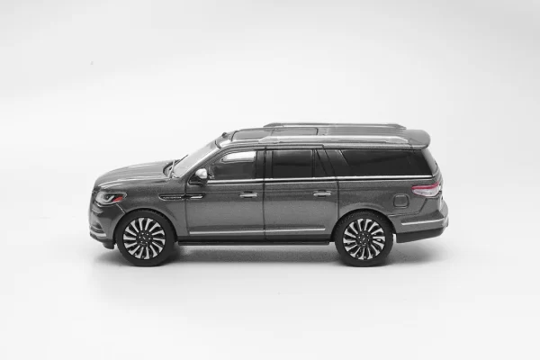 Shadow Pro 1:64 Lincoln Navigator Gris | HW Bogotá