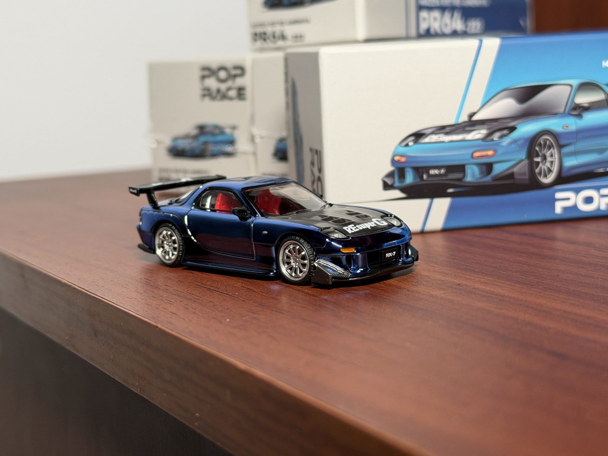 Pop Race 1:64 MAZDA RX7 RE-AMEMIYA WIDEBODY - BLUE CHROME | HW Bogotá