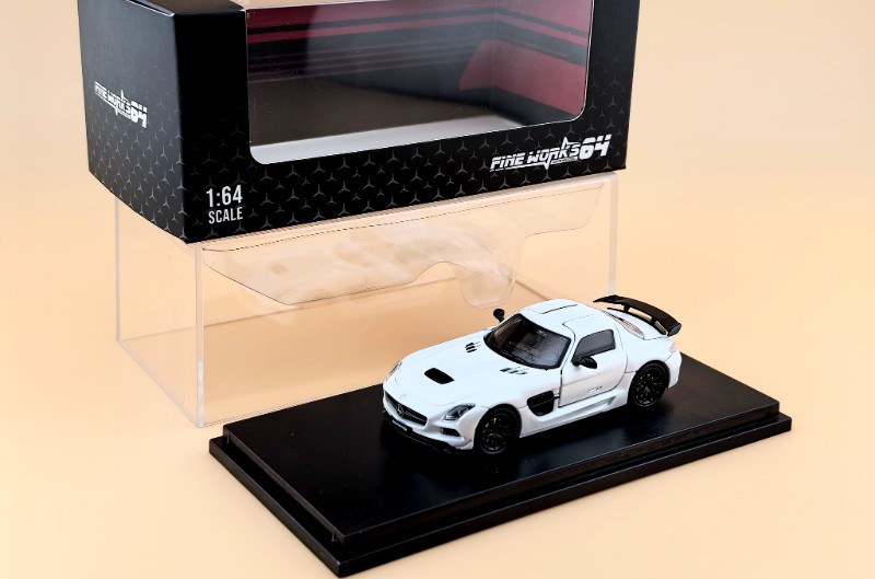 Fine Works 1:64 Mercedes SLS AMG Coupe Black Series Blanco | HW Bogotá